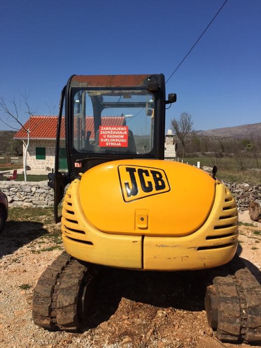 JCB 8060