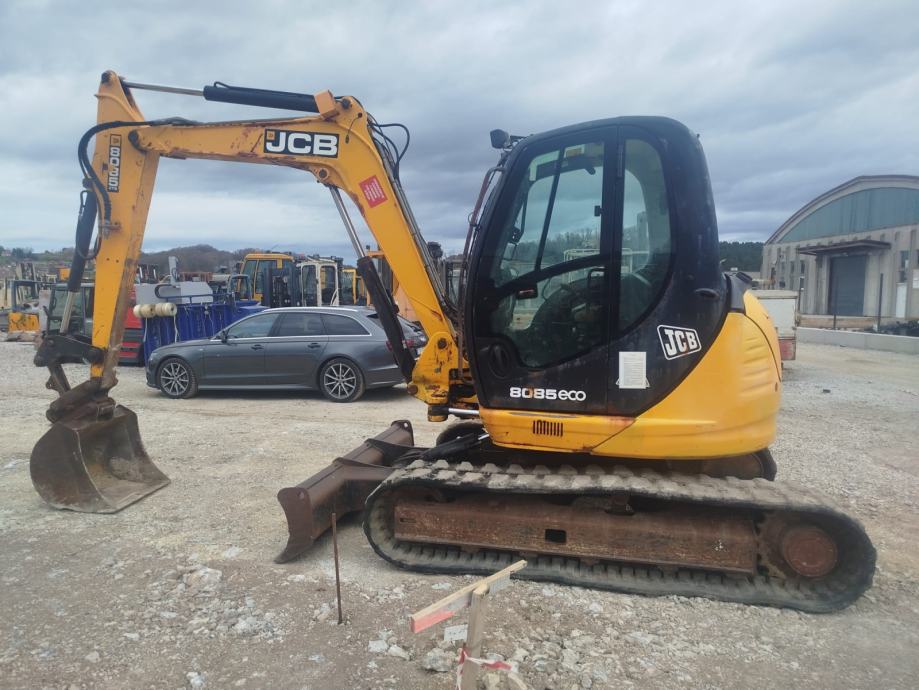 JCB 8085 eco 2012 godina ca 8300 rs