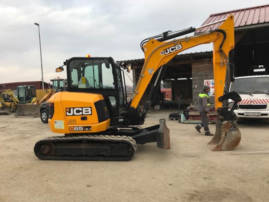 Jcb65