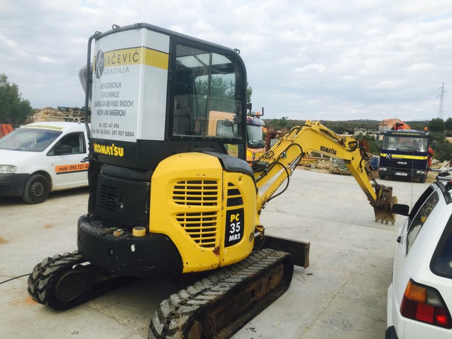 Komatsu PC 35 MR2