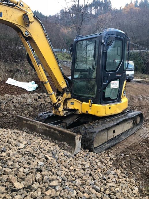 KOMATSU PC 45 MR-3