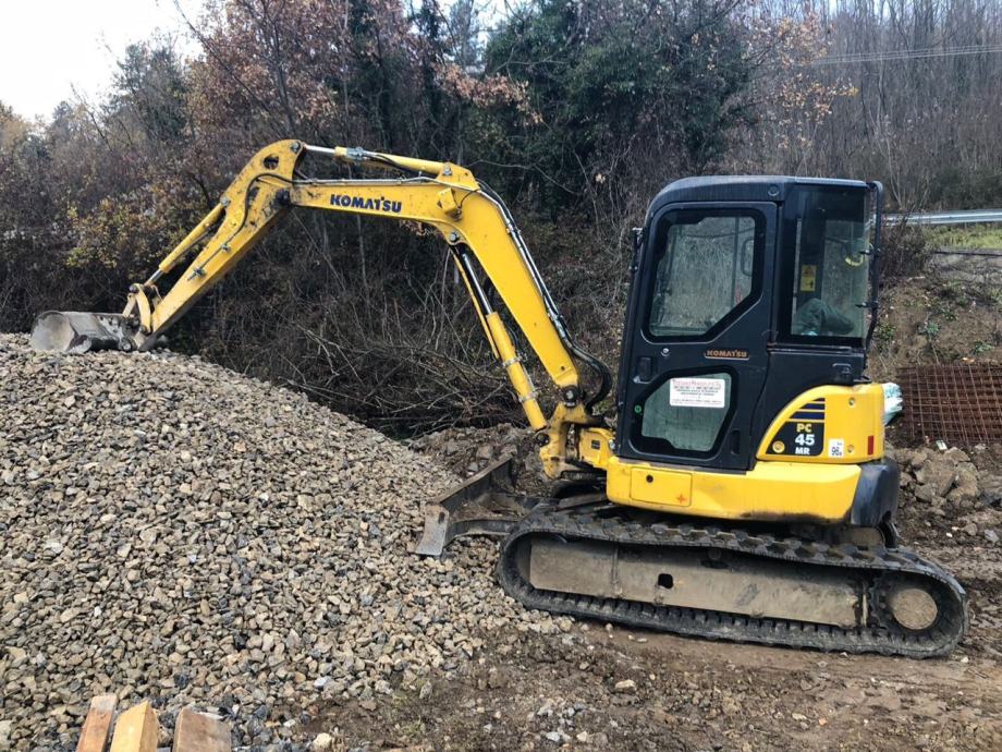 KOMATSU PC 45 MR-3
