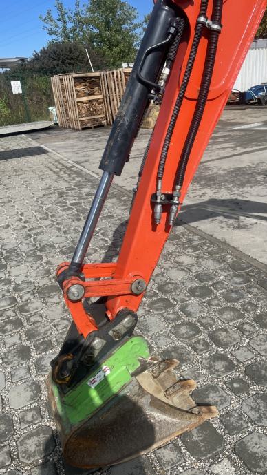 Kubota U 27-4 može najam