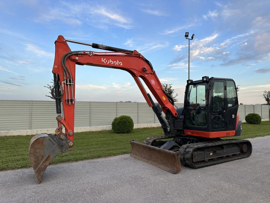KUBOTA KX080-4 // 2015.G. // 2653 R/H // 2 KORPE // 8200 KG // KLIMA