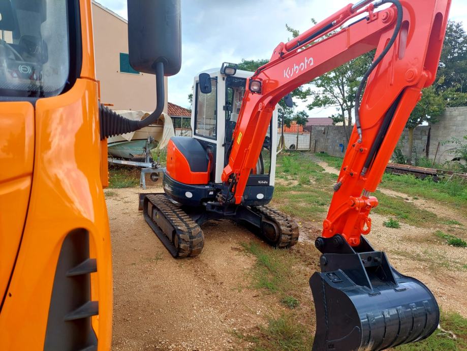 KUBOTA u35-3