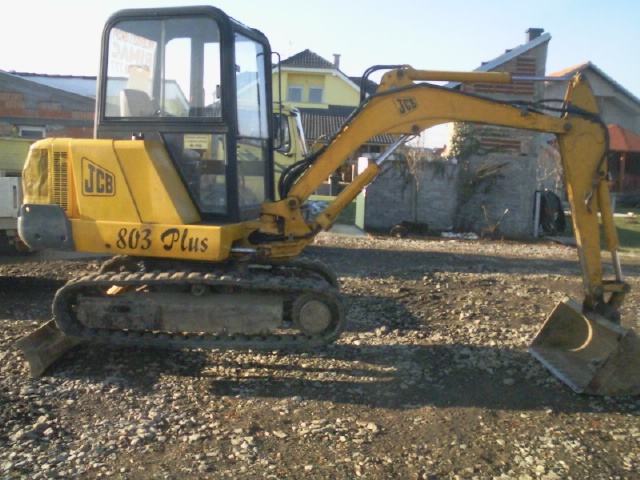 mini bager 3,5t JCB 803 plus i prikolica
