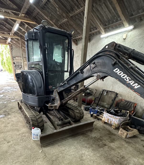 Mini bager Doosan DX27Z 2010g