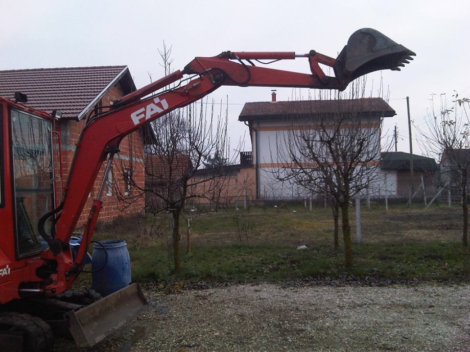 mini bager fai 2.5t ***ZAMJENA***