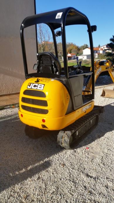 MINI BAGER JCB model 8018 - odlično stanje