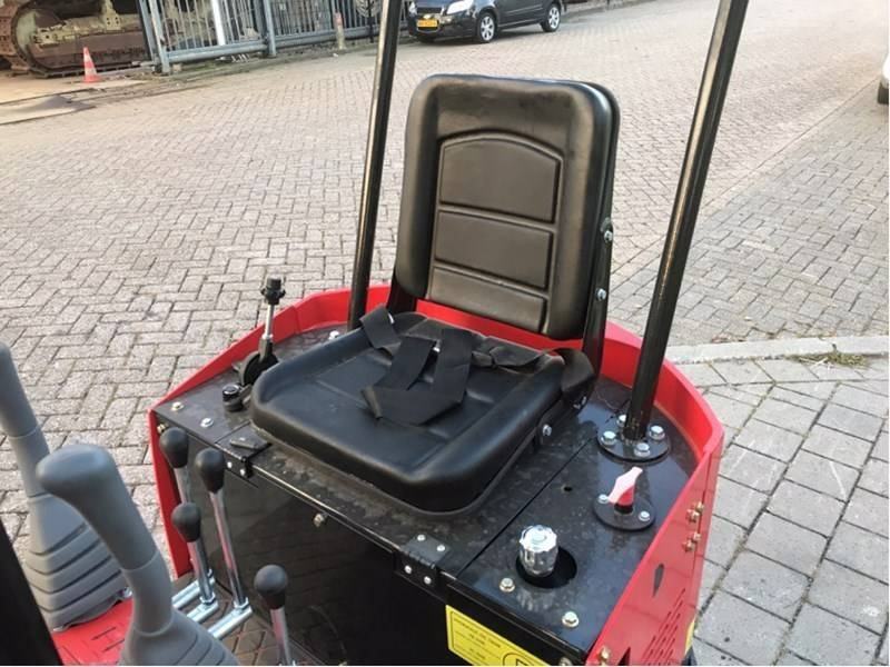 Mini bager HT12 JPC NOVI DIZEL GUSJENIČAR VRLO POVOLJNO NOVO 0 SATI