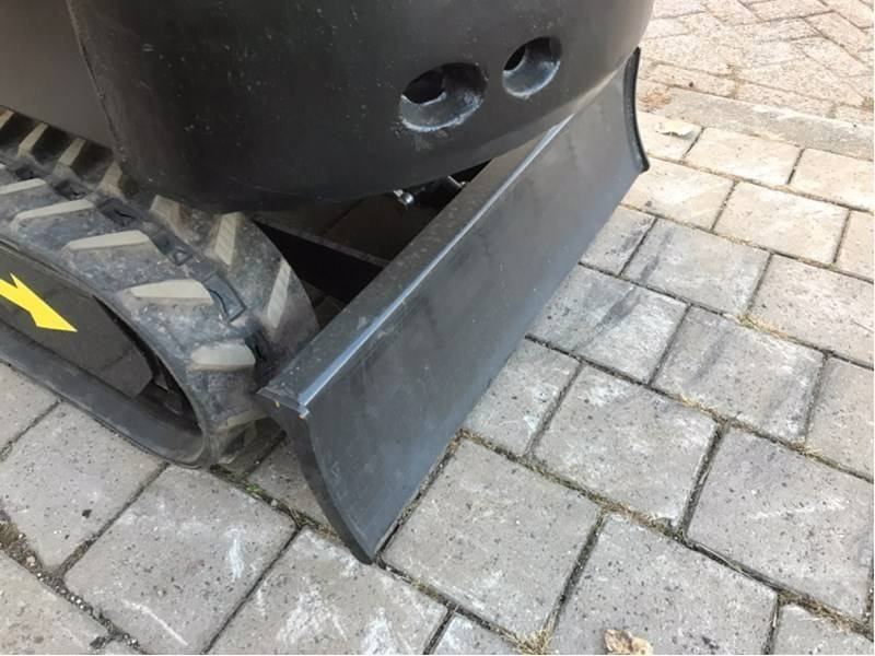 Mini bager HT12 JPC NOVI DIZEL GUSJENIČAR VRLO POVOLJNO NOVO 0 SATI