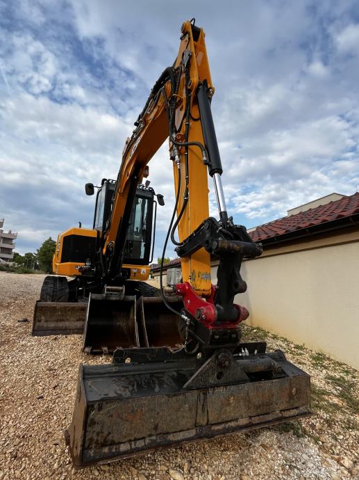 Mini bager JCB 65 R-1