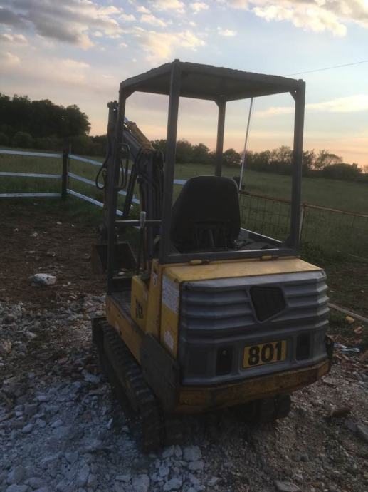 Mini Bager JCB 801