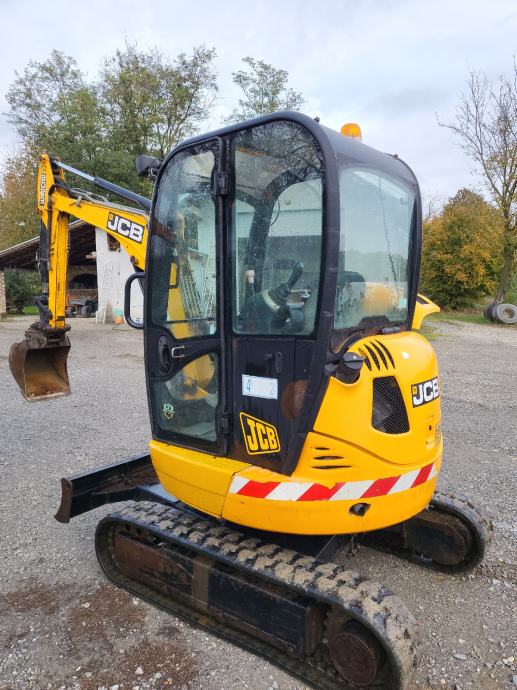 mini bager jcb 8025,2010g,dostupno odmah