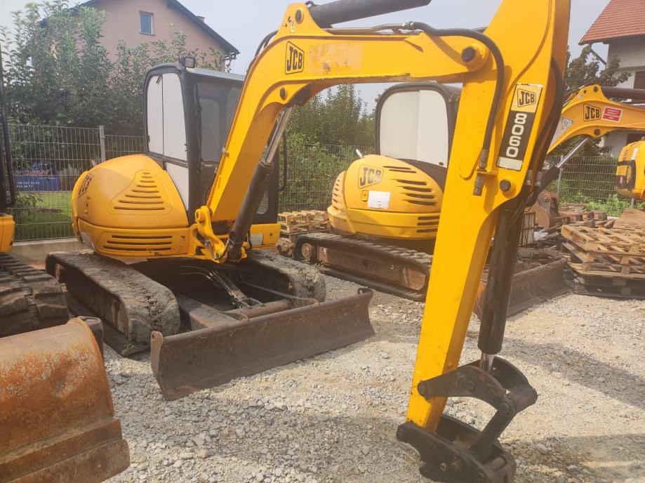 MINI BAGER JCB 8060 #2008.GODINA # 5600 RADNIH SATI MINIBAGER 6 TONA