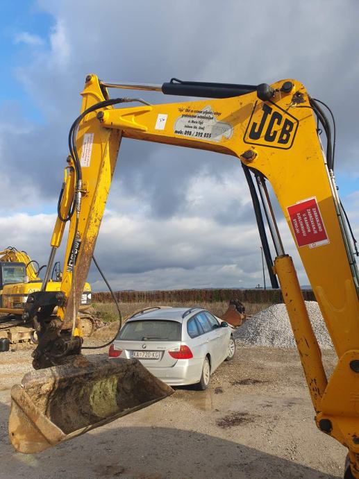 Mini bager JCB 8080