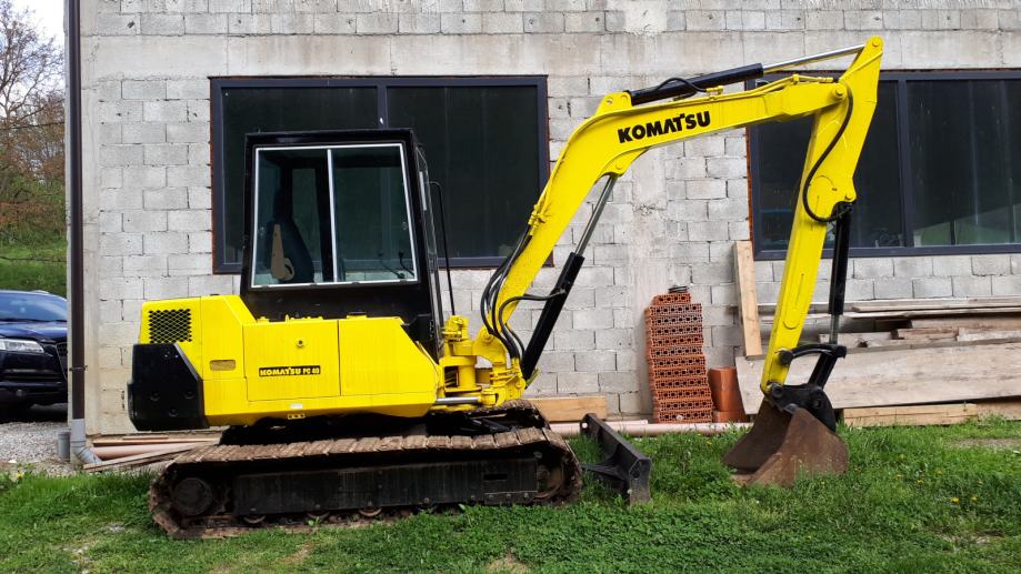 Mini Bager Komatsu PC 40-6; Motor neispravan; Popravak potreban