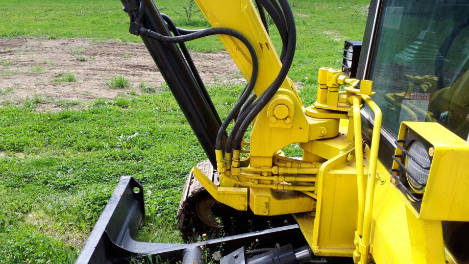 Mini Bager Komatsu PC 40-6; Motor neispravan; Popravak potreban