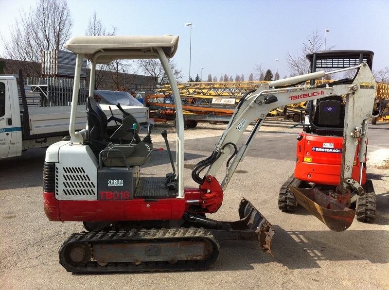MINI BAGER TAKEUCHI TB 016