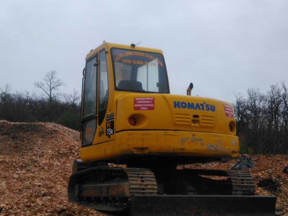 Prodaje se Komatsu PC 75 r