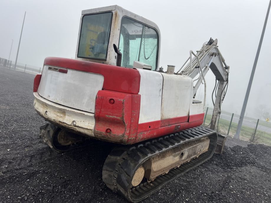 TAKEUCHI TB 070