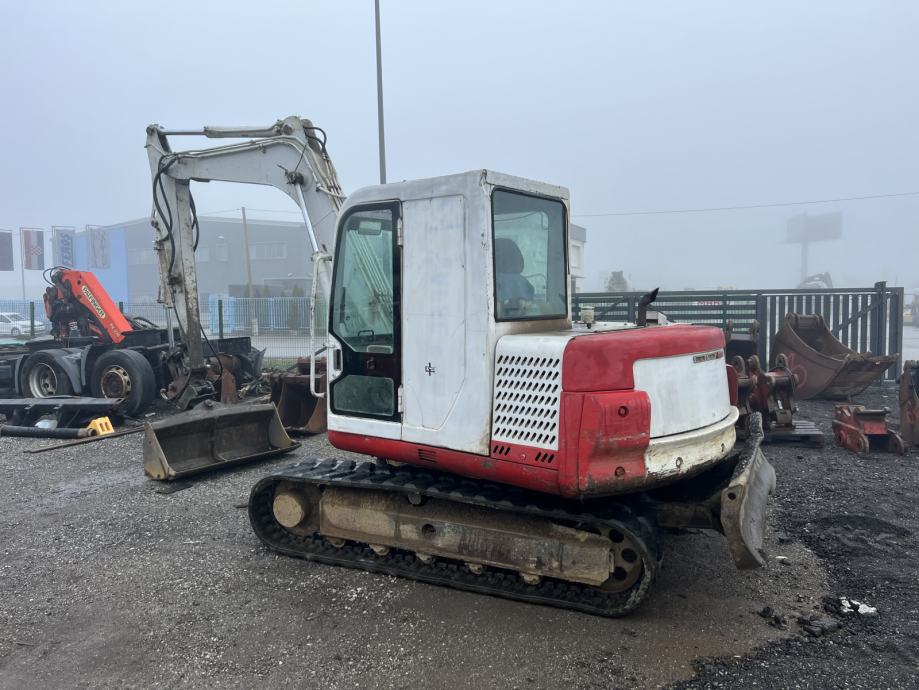 TAKEUCHI TB 070