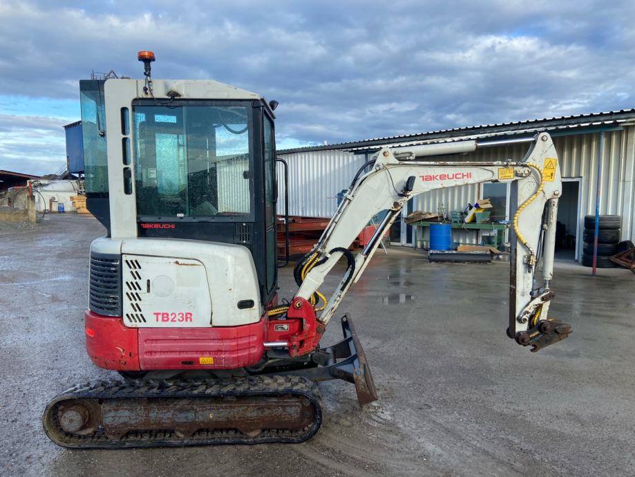 TAKEUCHI TB 23R
