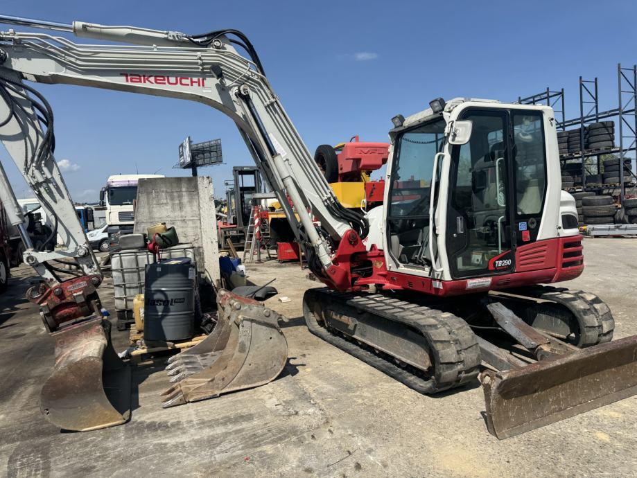 Takeuchi TB 290