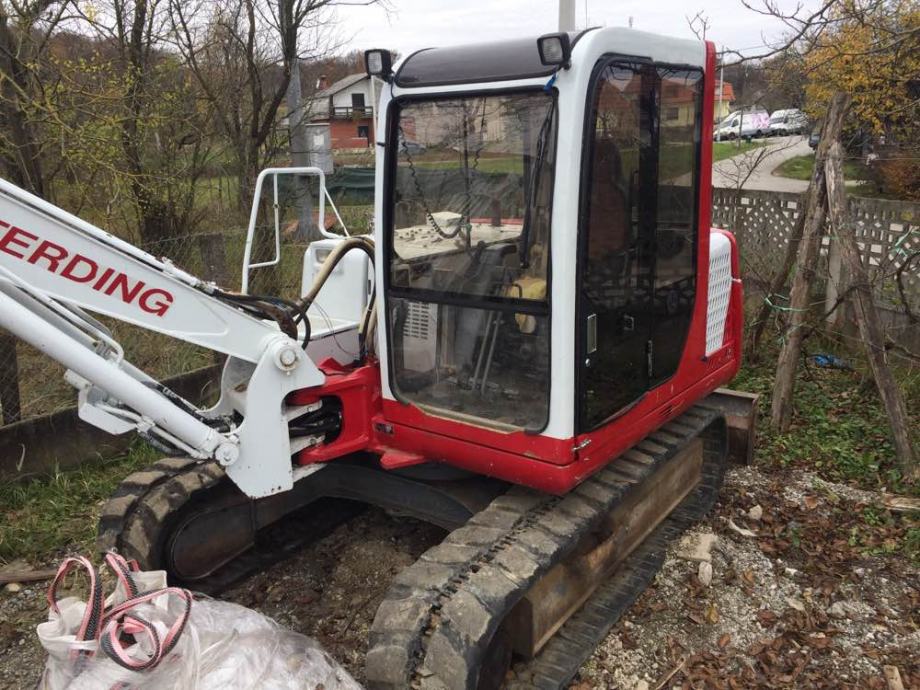 Takeuchi TB070
