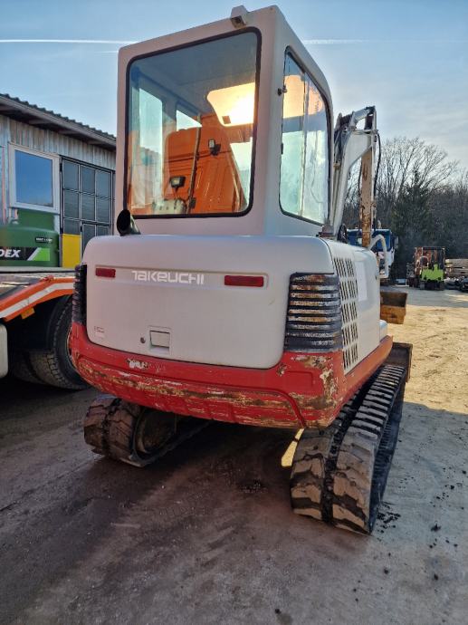 TAKEUCHI TB135 - MOŽE NA IME