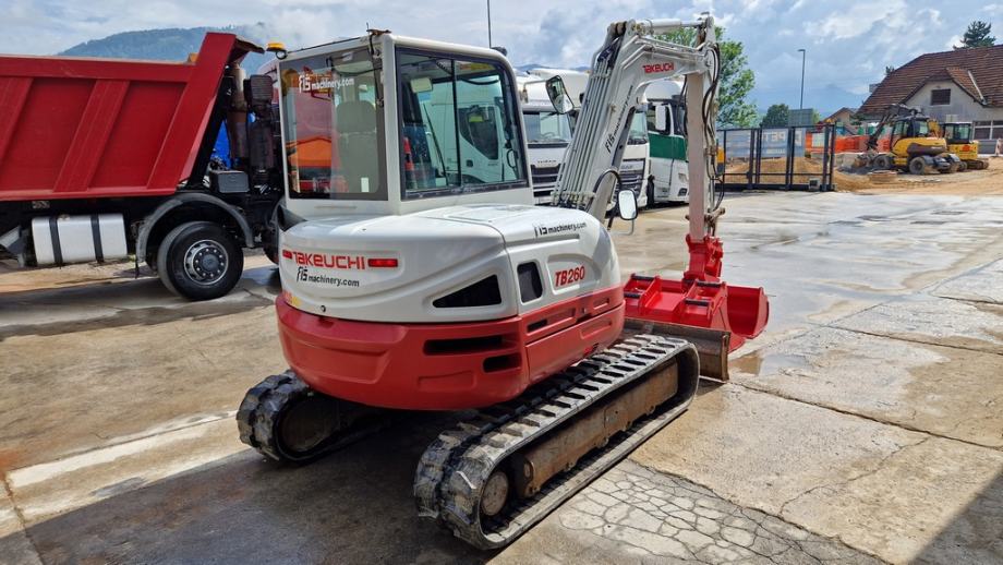 TAKEUCHI TB260 - POWERTILT - 3X KORPA - 2019 GODINA - 2605 SATI