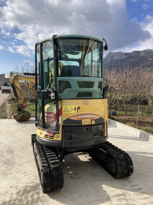 YANMAR VIO 33-U ,Brza spojak, Hidr.planirka 24.500€