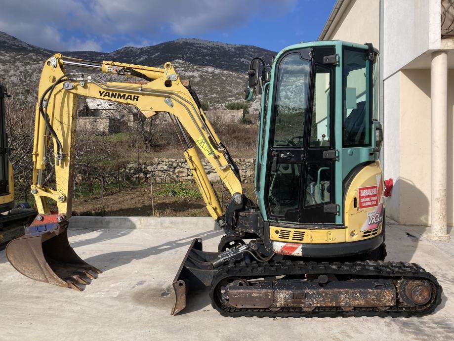 YANMAR VIO 33-U ,Brza spojak, Hidr.planirka 24.500€
