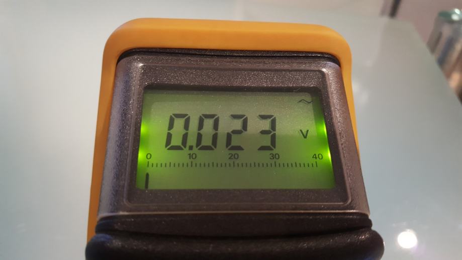 Chauvin Arnoux C.A 5220, digitalni multimetar,rang Fluke-a...