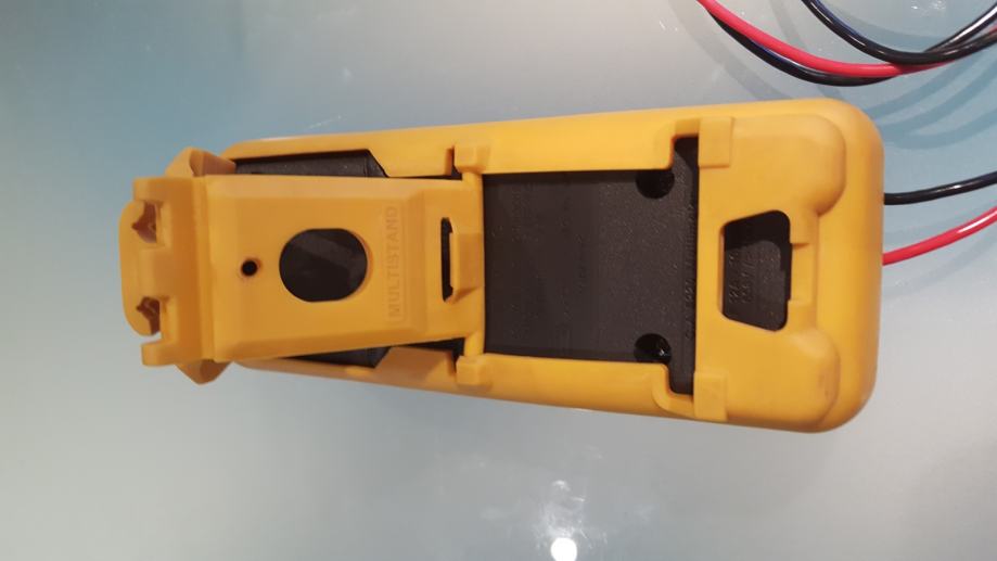 Chauvin Arnoux C.A 5220, digitalni multimetar,rang Fluke-a...