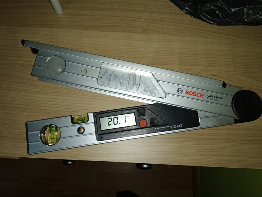 Digitalni kutomjer BOSCH GAM 220 Professional