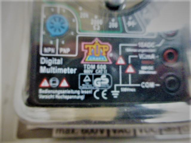 DIGITALNI MJERNI INSTRUMENT