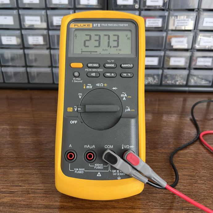Fluke 87V TRMS Multimetar