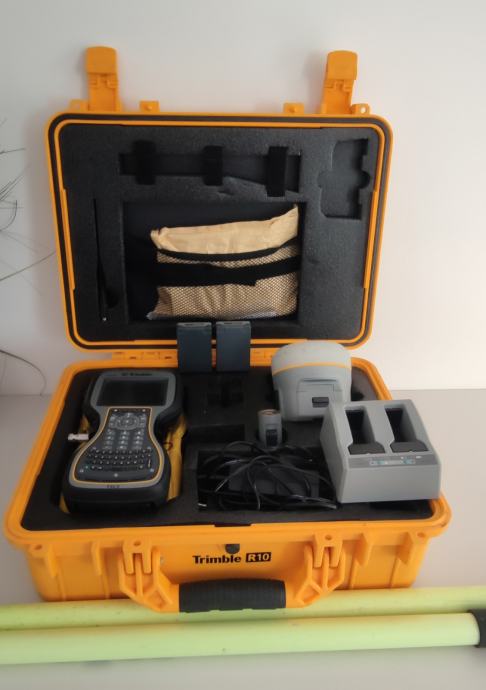 GPS Trimble R10