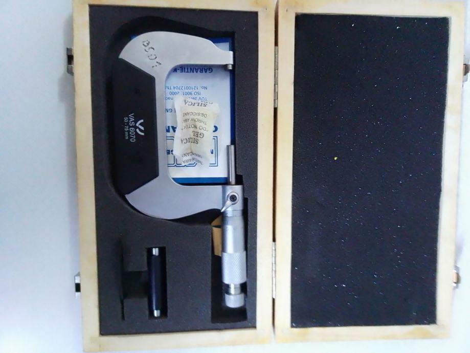 mikrometri i komparator