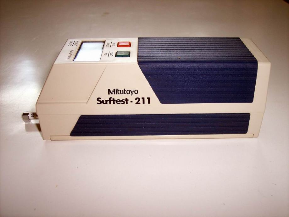 Mitutoyo Surftest 211 - Surface Roughness Tester / Profilometer