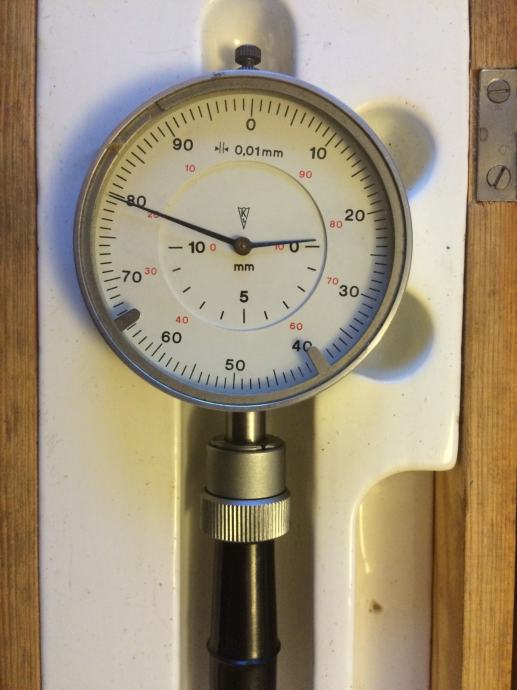 Mjerni sat (Komparator) min = 0,01mm