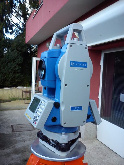 Geodetski instrument STONEX R2-5