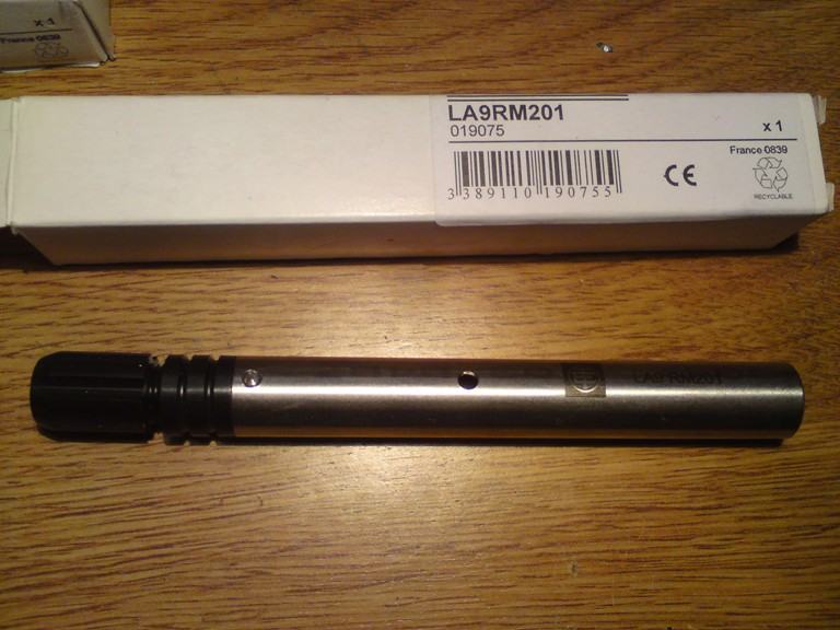 Telemecanique LA9RM201