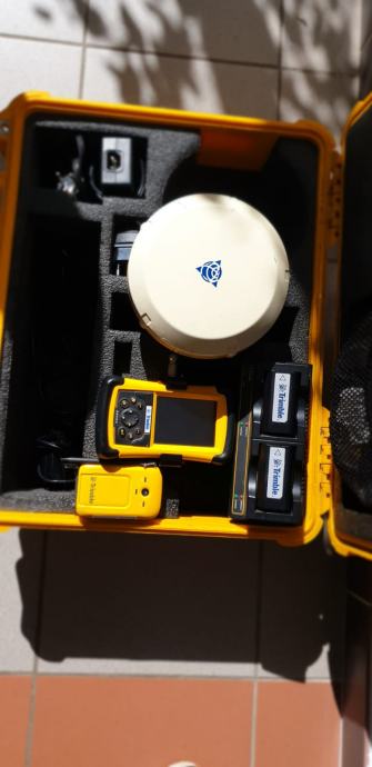 Trimble R4 dvofrekventni GNSS sustav