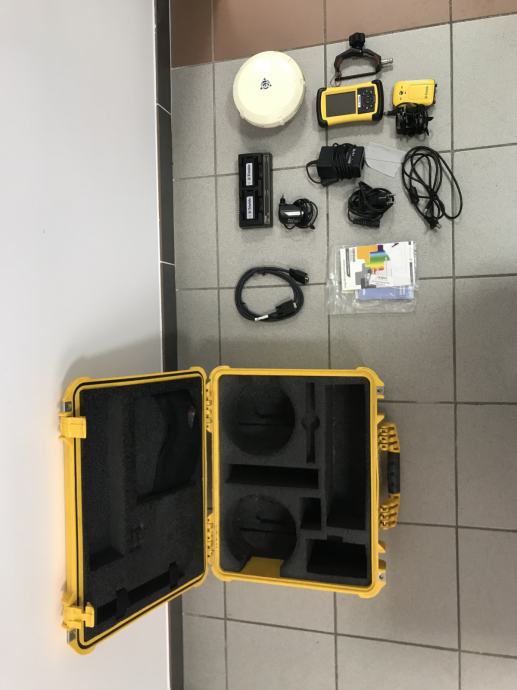 Trimble R4 dvofrekventni GNSS sustav