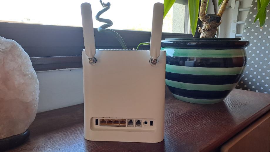 ZTE MF286R 4G router