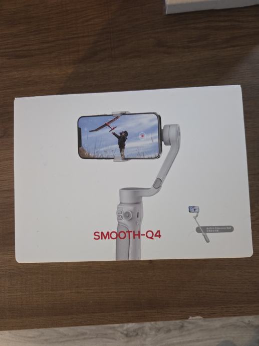 Gimbal Zhiyun smooth q4