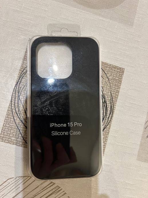 iPhone 15 Pro maskica novo