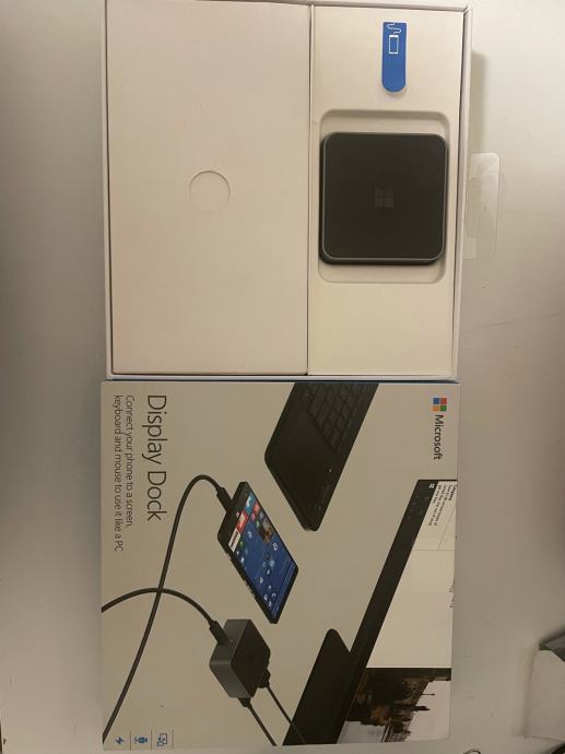 microsoft display dock